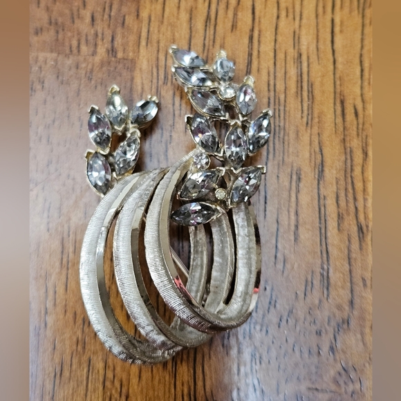 bsk | Jewelry | Vintage Bsk Silver Tone Brooch With Rhinestones | Poshmark